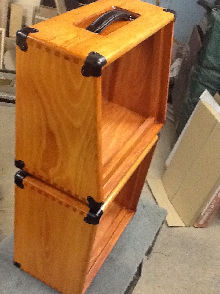 Wood grain Guitar speaker cabinets with dovetail joinery and custom ...